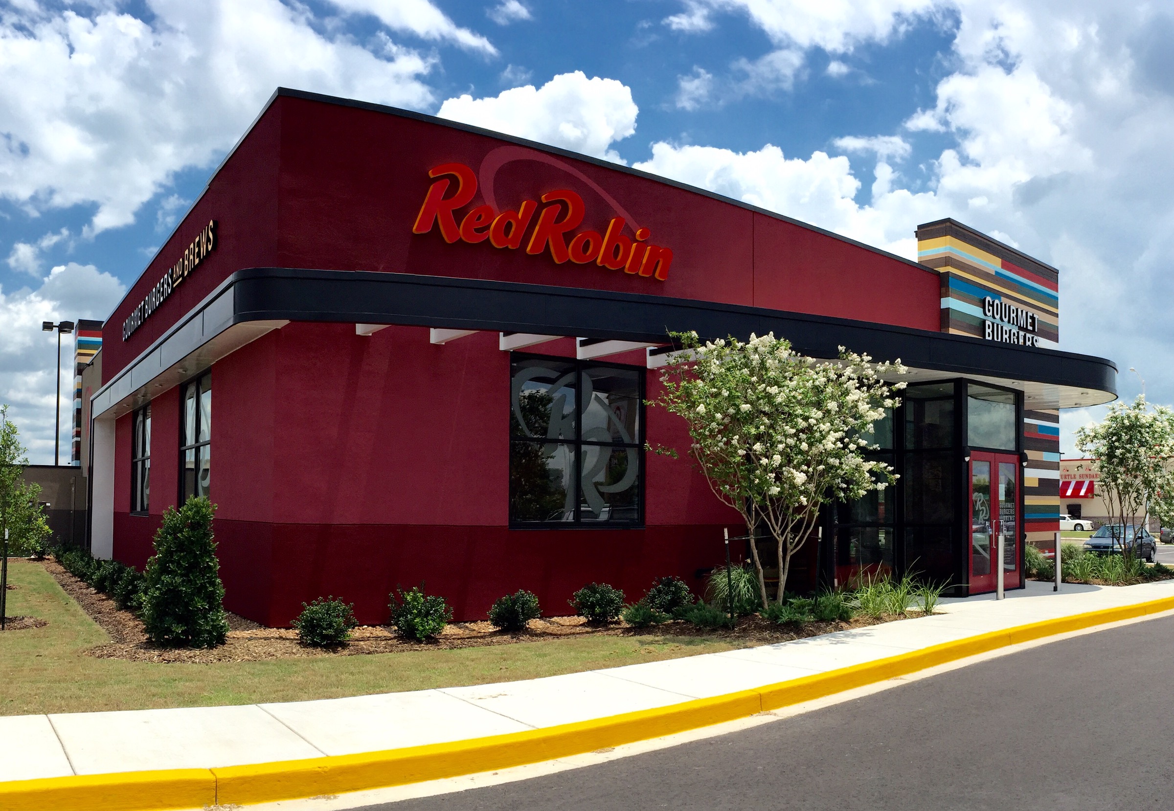 Red Robin’s Opening Date…Yum! – Developing Lafayette