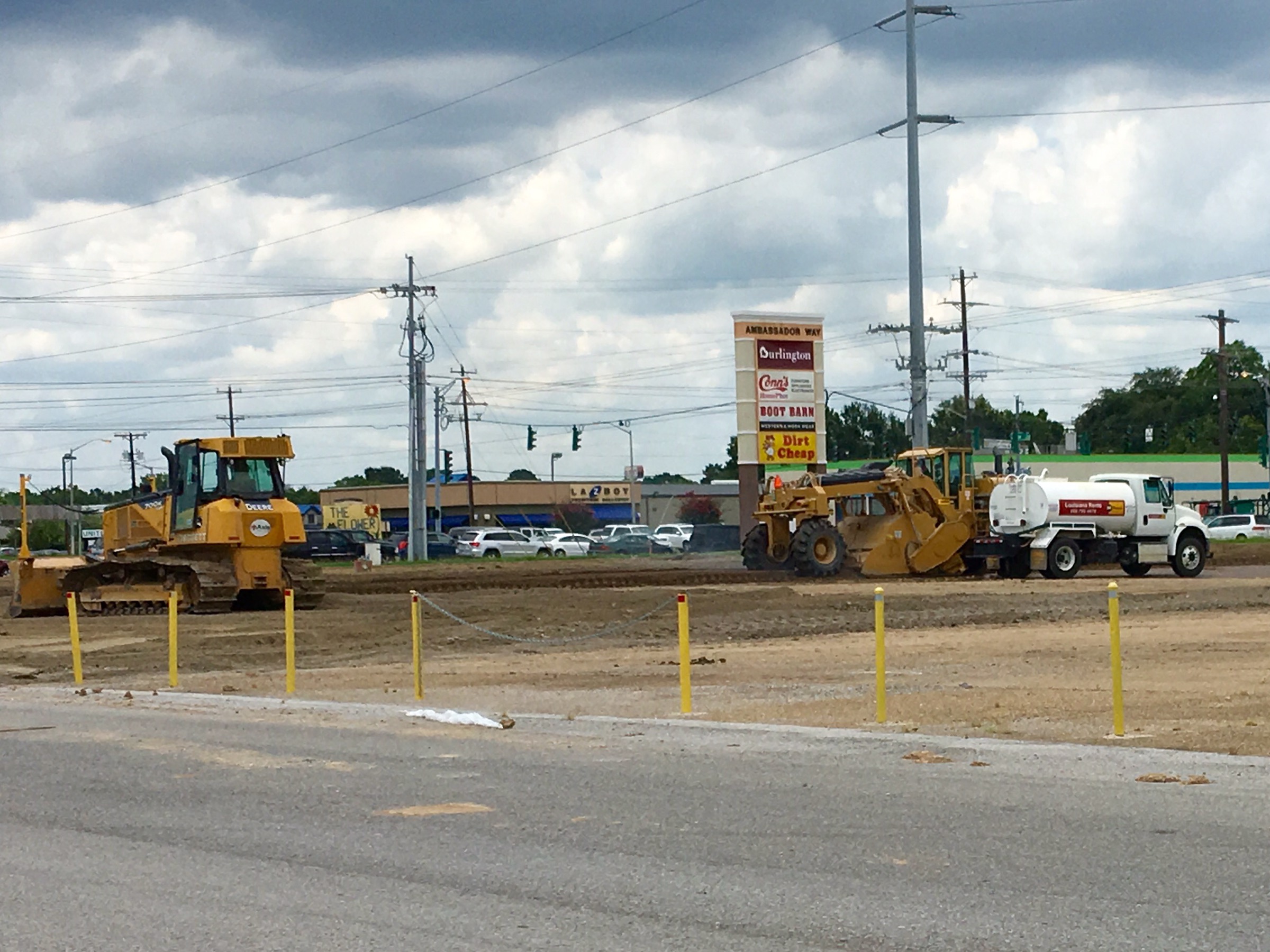 Stripes Construction at Ridge & Ambassador – Developing Lafayette
