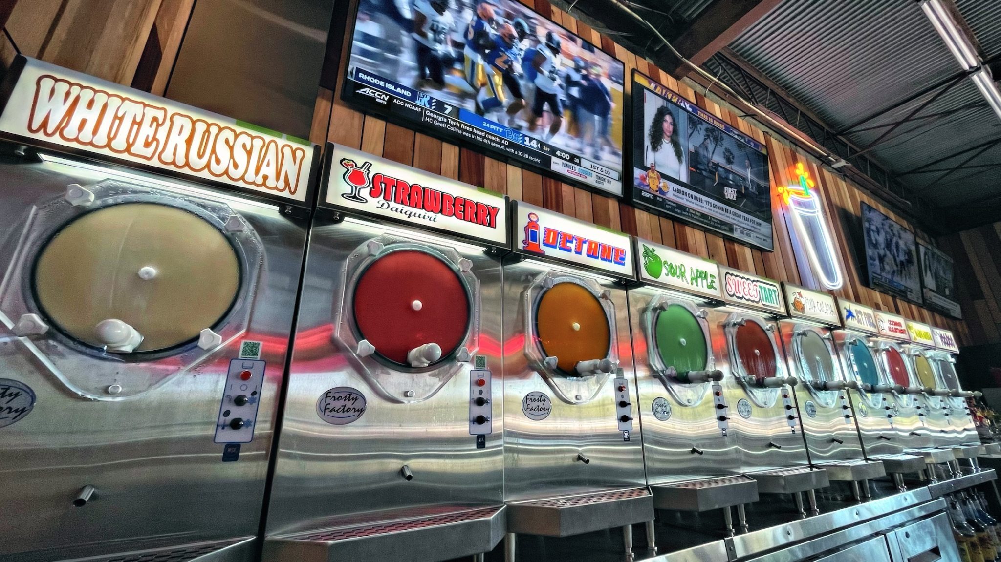 Inside of the New Chip’s Daiquiris On Congress, Now Open – Developing ...