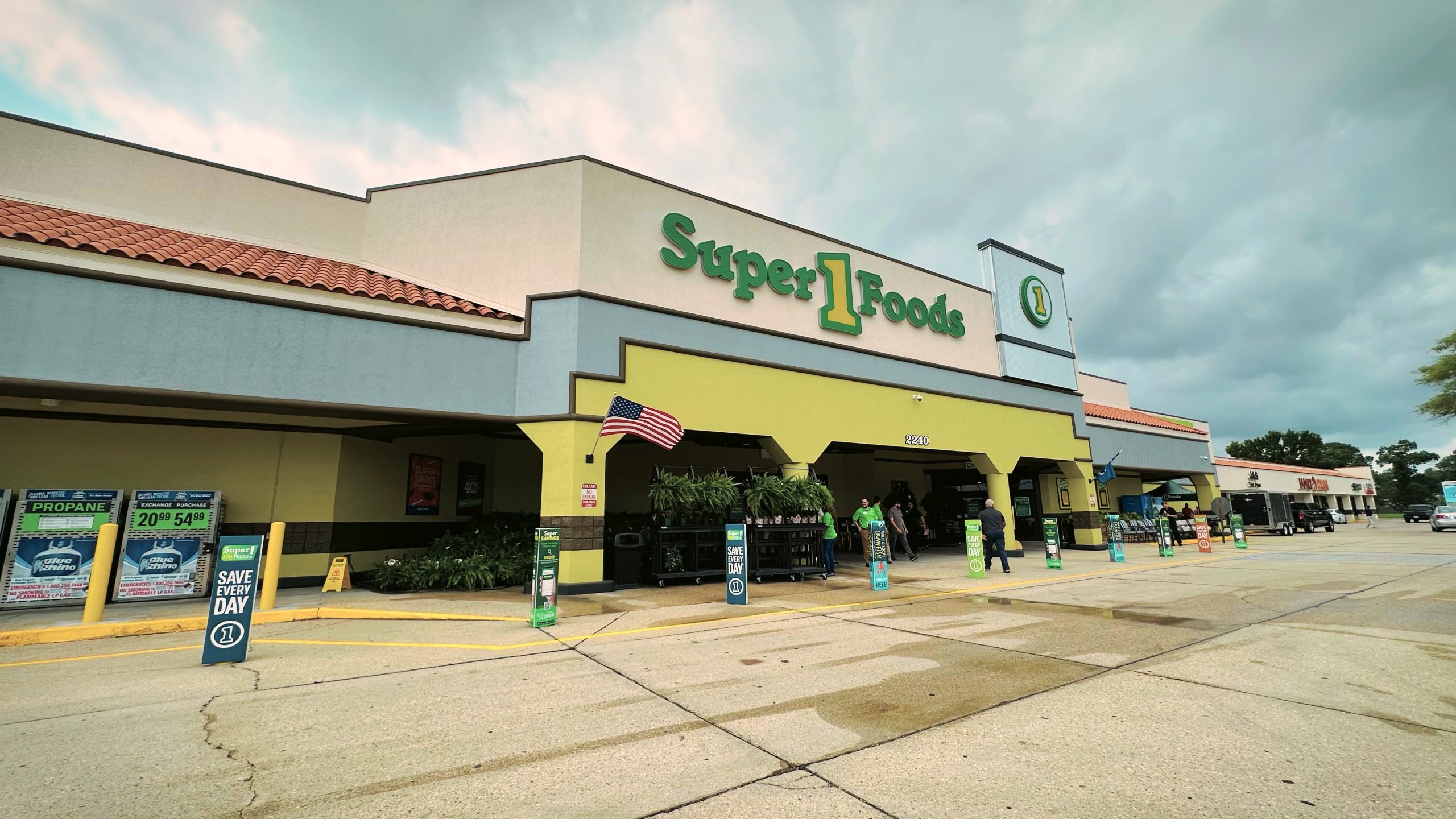 Inside The New Super 1 Foods at Ambassador & Dulles, Opening Tomorrow ...