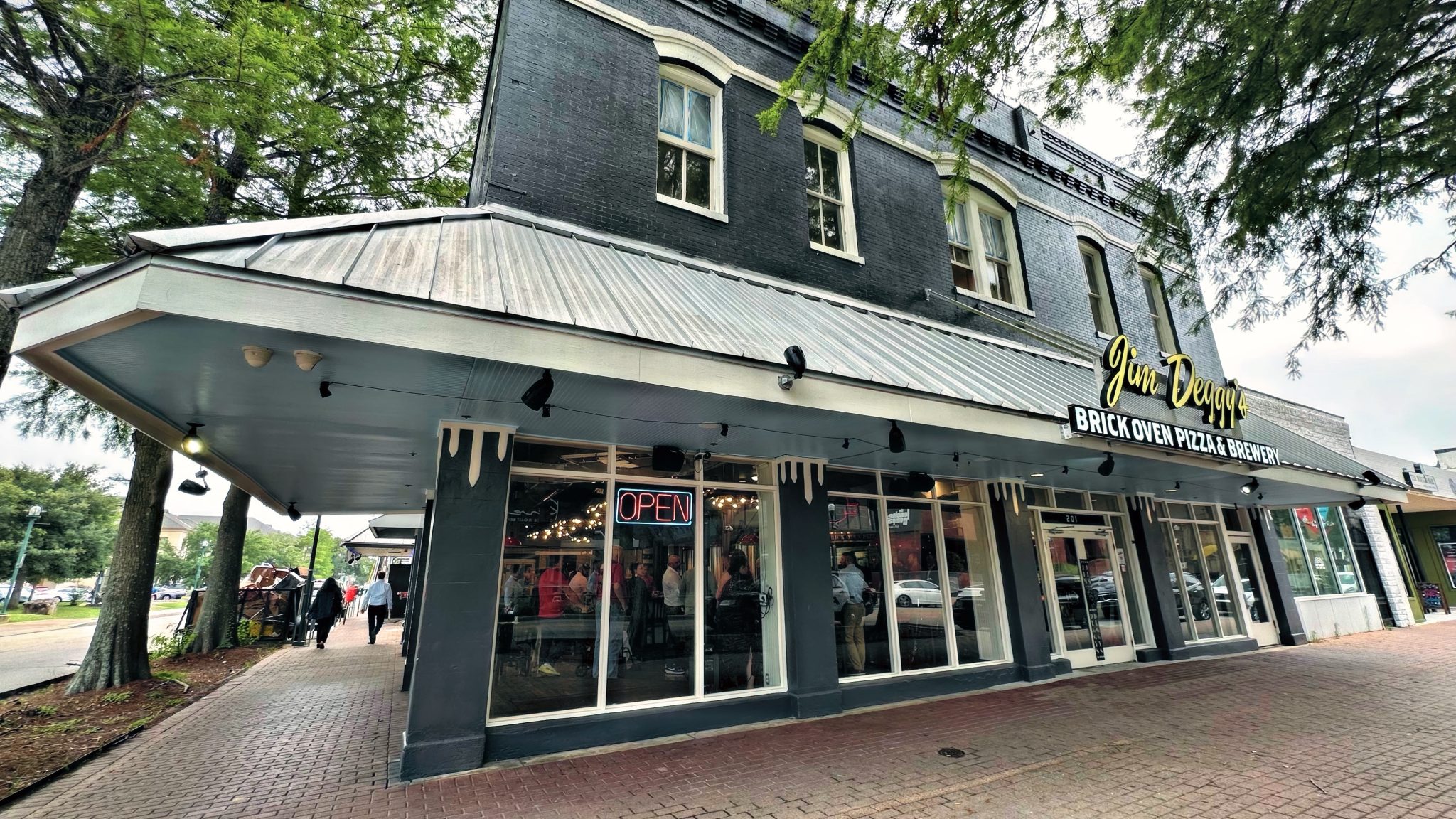 Jim Deggy’s Brick Oven Pizza & Brewery Officially Now Open In Downtown ...